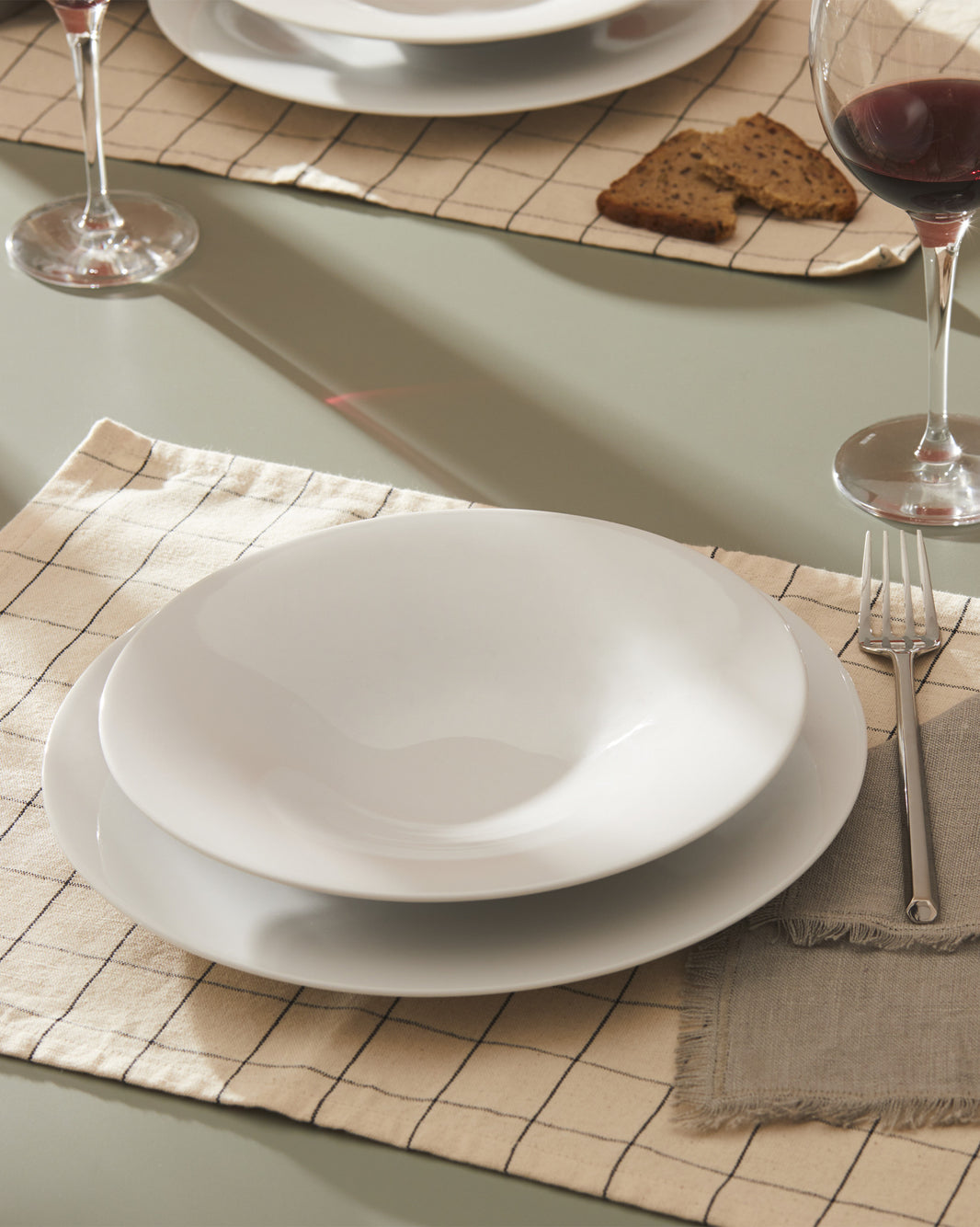 KU - Dinner plate. 4 pieces – Alessi USA Inc