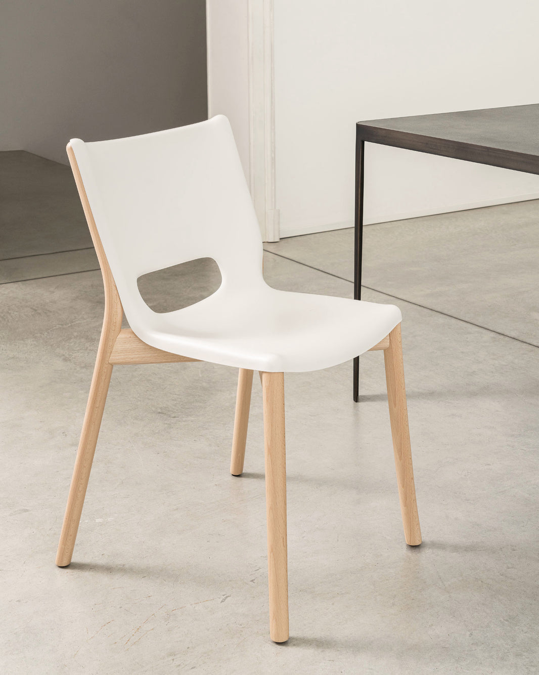 Poêle Collection - Monoshell chair – Alessi USA Inc
